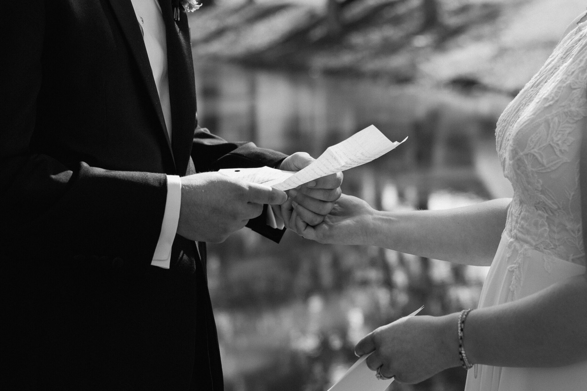 A Modern and Minimal Ceremony at Hotel Hartness | Courtney + Nick ...
