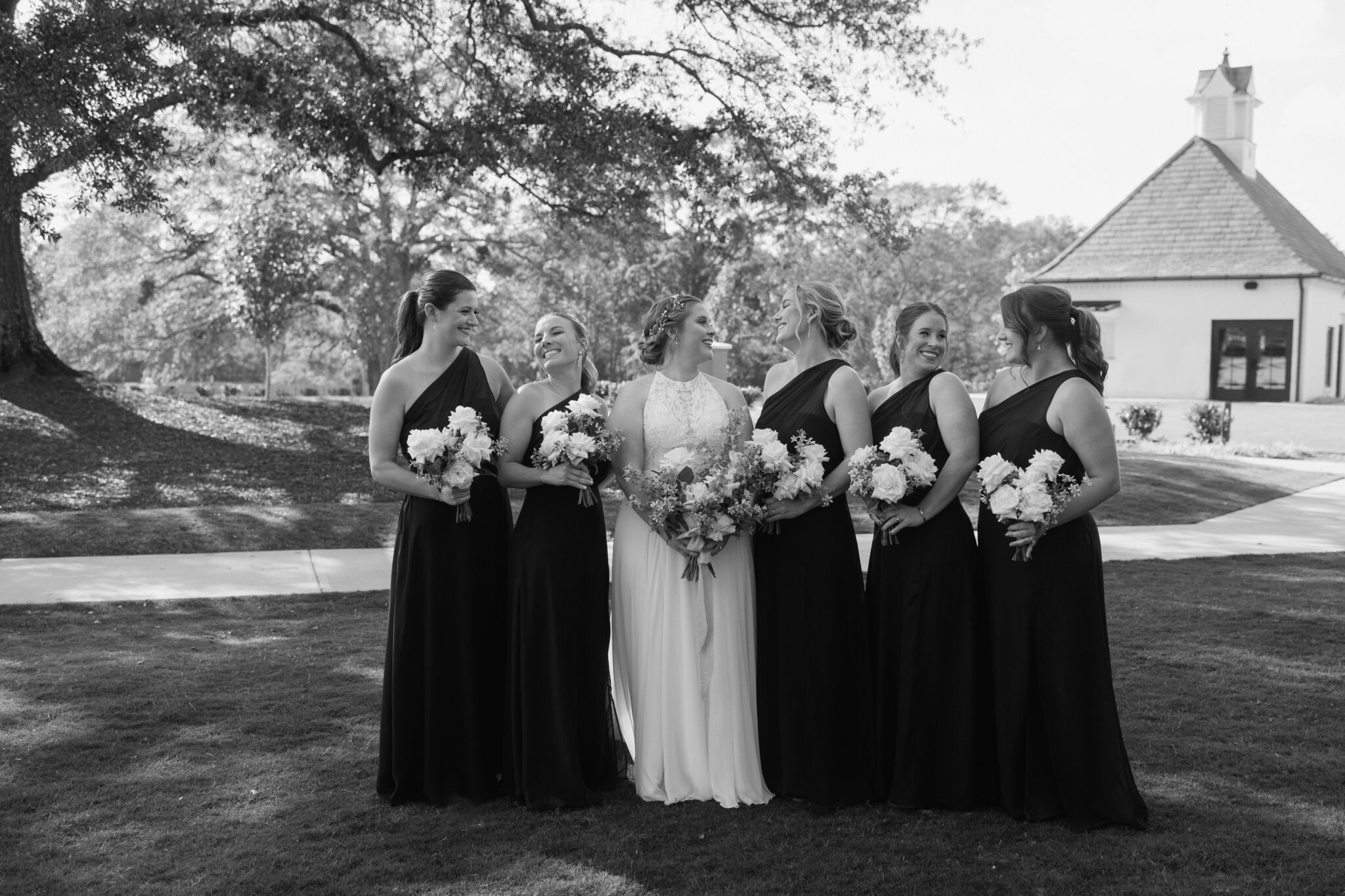 A Modern and Minimal Ceremony at Hotel Hartness | Courtney + Nick ...